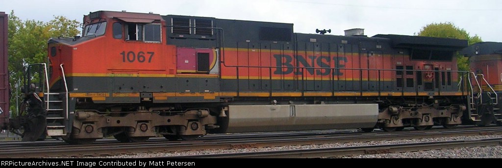 BNSF 1067